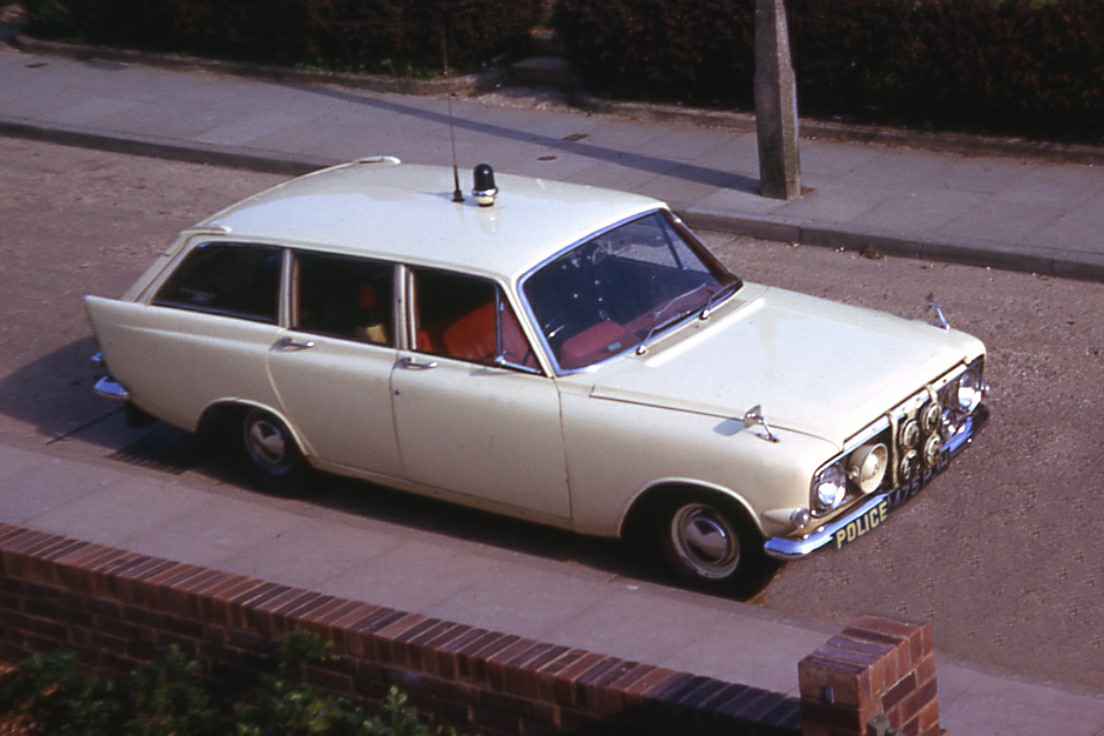Ford Zephyr Six Mark III, 475 PJH | Police Cars | Herts Past Policing